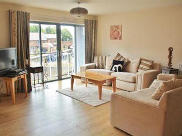 2 Bedrooms Flat for rent in King Edwards Wharf, Sheepcote Street B16