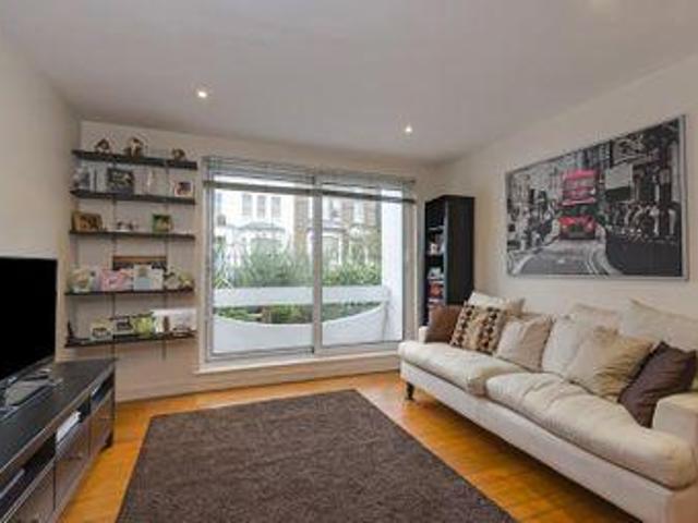 2 Bedrooms Flat for rent in King Henrys Road, London NW3
