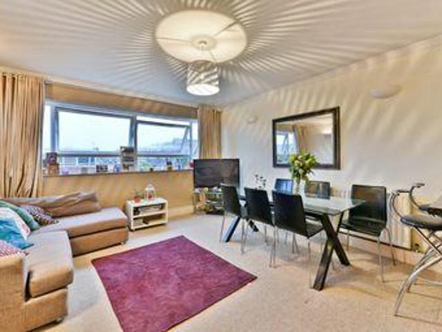 2 Bedrooms Flat for rent in King´s Road, Wimbledon SW19