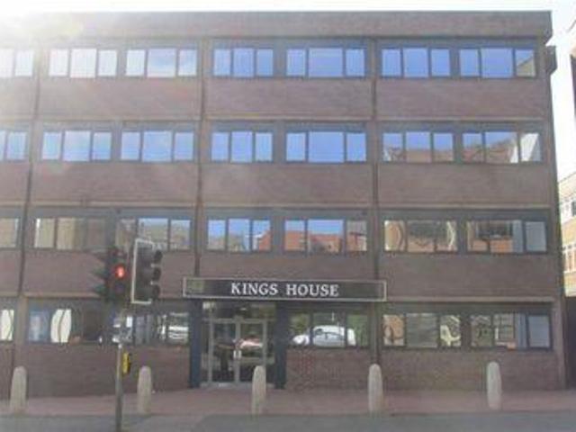 2 Bedrooms Flat for rent in King Street, Dudley DY2