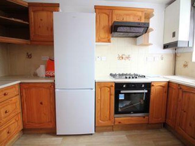 2 Bedrooms Flat for rent in Kingston Avenue, West Drayton UB7