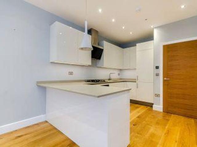 2 Bedrooms Flat for rent in Kingston, Kingston KT2