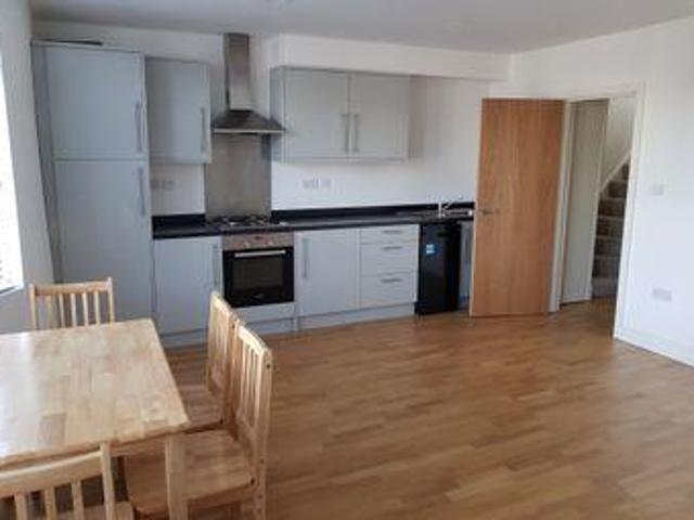 2 Bedrooms Flat for rent in Kingston Road, London, South Wimbeldon SW19