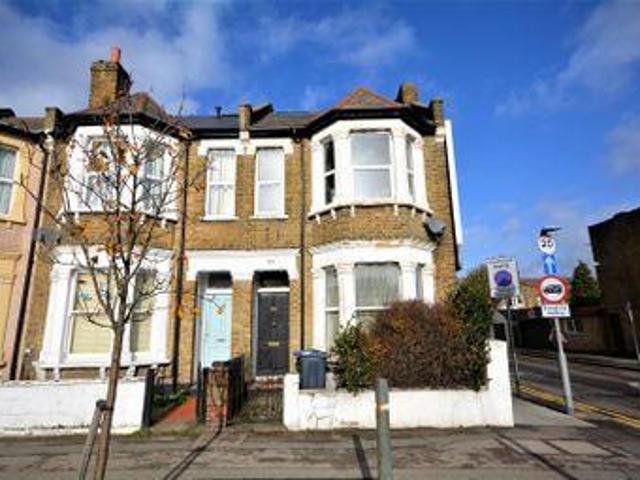 2 Bedrooms Flat for rent in Kingston Road, London SW19