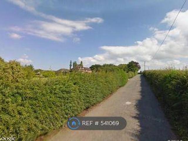 2 Bedrooms Flat for rent in Kingswood Park, Frodsham WA6