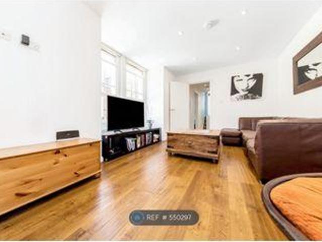 2 Bedrooms Flat for rent in Kingswood Road, London SW2