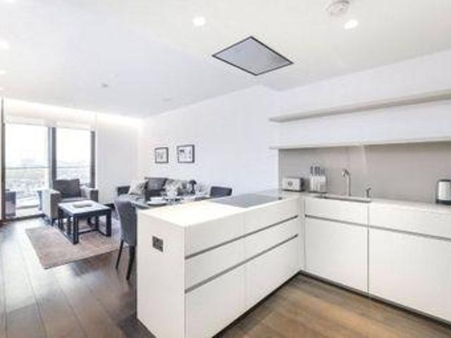 2 Bedrooms Flat for rent in Kings Gate, Victoria Road, London SW1E