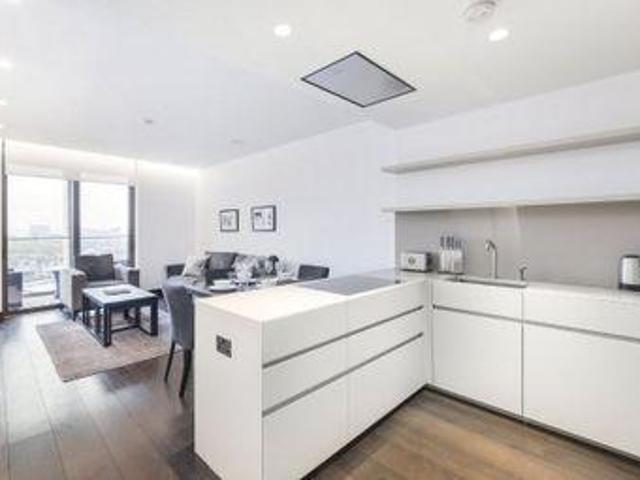 2 Bedrooms Flat for rent in Kings Gate, Victoria Road, London SW1E