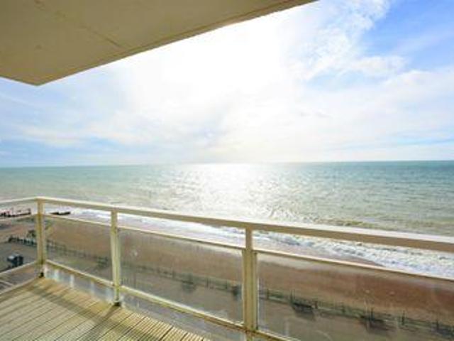 2 Bedrooms Flat for rent in Kings Esplanade, Hove BN3
