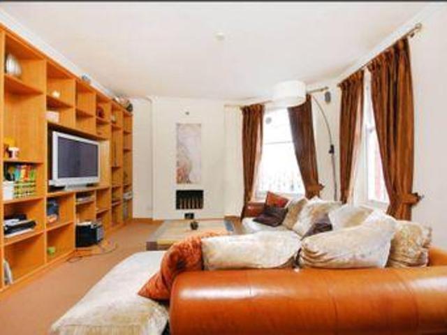 2 Bedrooms Flat for rent in Kings Road, London SW3