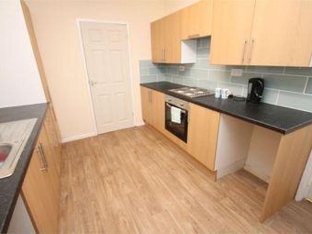 2 Bedrooms Flat for rent in Kingsdown Road, London N19