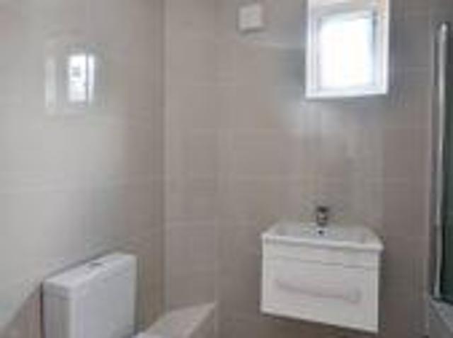 2 Bedrooms Flat for rent in Kingsland High Street, Dalston E8