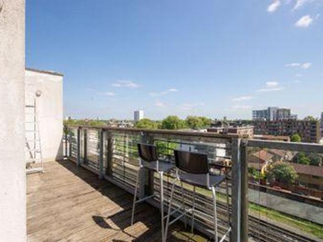 2 Bedrooms Flat for rent in Kingsland Road, London E8