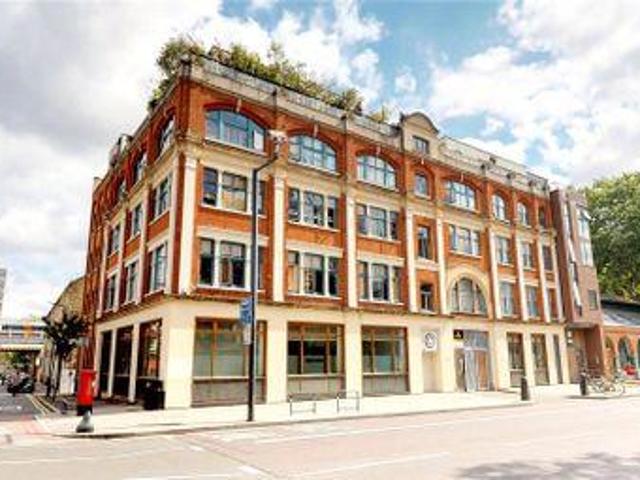 2 Bedrooms Flat for rent in Kingsland Road, Shoreditch, London E2