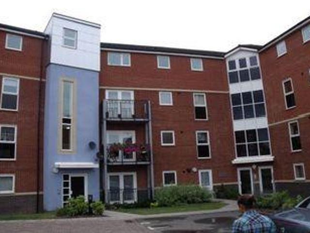 2 Bedrooms Flat for rent in Kinsey Road, Smethwick B66