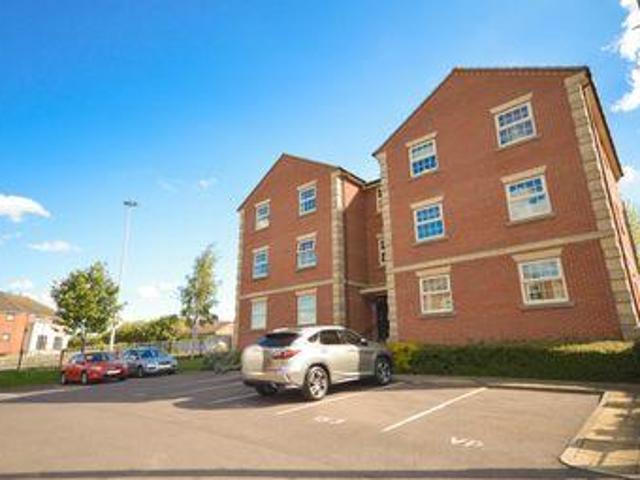 2 Bedrooms Flat for rent in Kirkby View, Sheffield S12