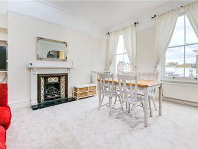 2 Bedrooms Flat for rent in Hogarth Road, Earls Court, London SW5