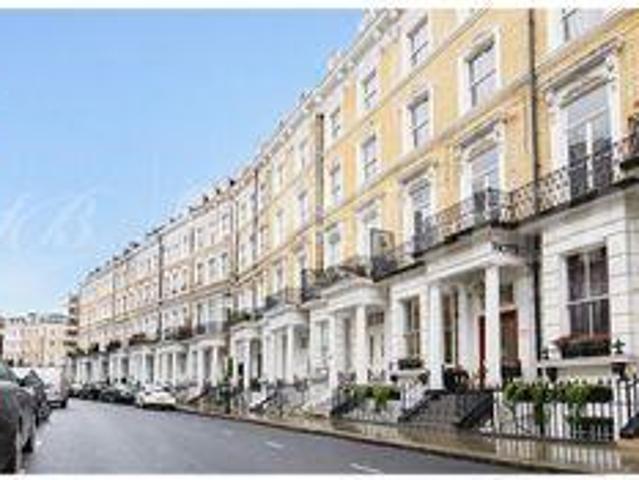 2 Bedrooms Flat for rent in Hogarth Road, Earls Court SW5