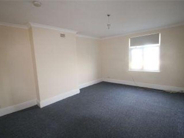 2 Bedrooms Flat for rent in Holloway Road, Holloway N7