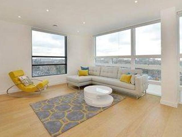 2 Bedrooms Flat for rent in Holland Park Avenue, Holland Park, London W11
