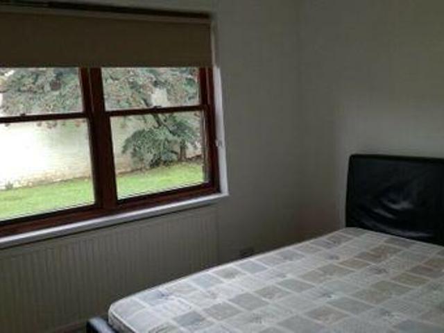 2 Bedrooms Flat for rent in Holley Road, Acton W3