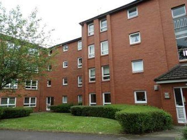 2 Bedrooms Flat for rent in Holmlea Road, Glasgow G44