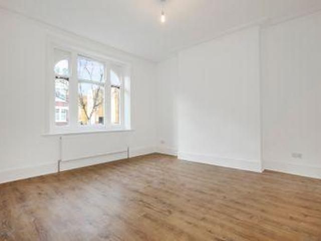 2 Bedrooms Flat for rent in Honeybourne Road, West Hampstead NW6