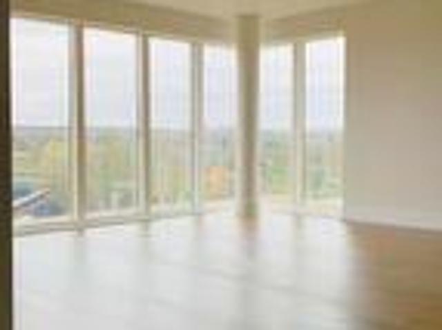 2 Bedrooms Flat for rent in Hopgood Tower, 15 Pegler Square, London SE3
