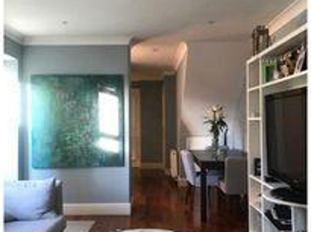 2 Bedrooms Flat for rent in Hormead Road, London W9
