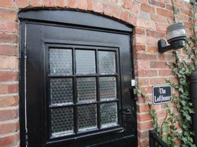 2 Bedrooms Flat for rent in Horninglow Street, Burton On Trent DE14