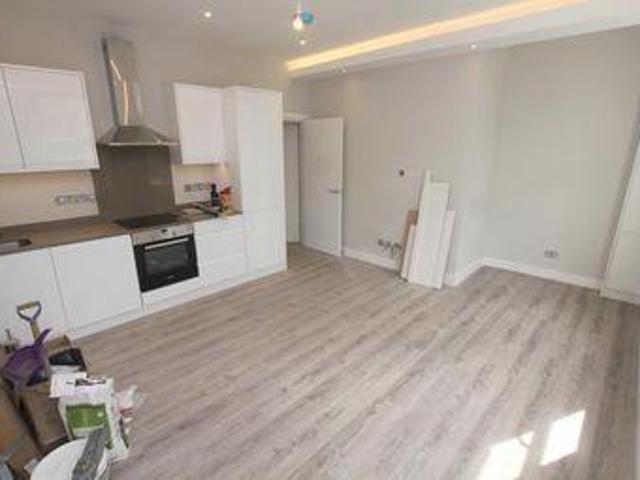 2 Bedrooms Flat for rent in Hornsey Road, Upper Holloway/Finsbury Park N7