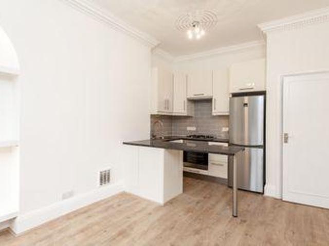 2 Bedrooms Flat for rent in Hornton Street, London W8