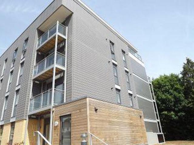 2 Bedrooms Flat for rent in Hatfield Rd, Newsom Place, St Albans AL1