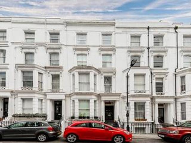 2 Bedrooms Flat for rent in Hatherley Grove, London W2