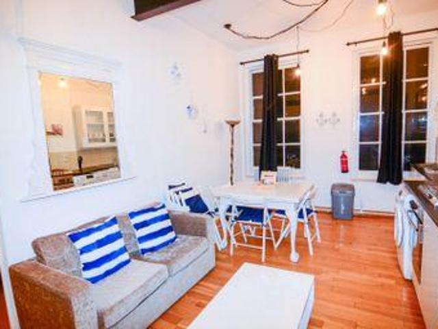 2 Bedrooms Flat for rent in Hatton Wall, London EC1N
