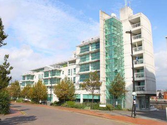 2 Bedrooms Flat for rent in Havannah Street, Cardiff CF10