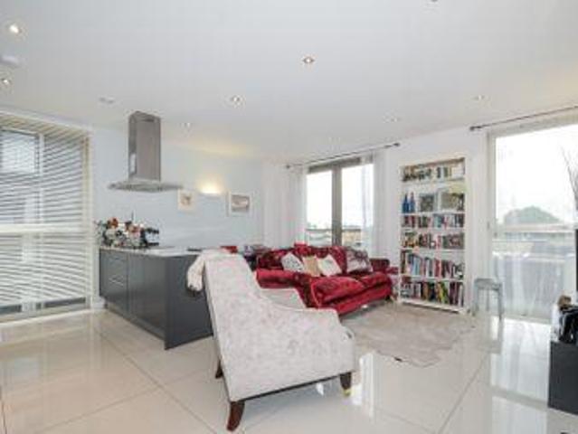 2 Bedrooms Flat for rent in Haven Way, London SE1