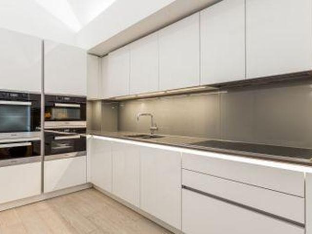 2 Bedrooms Flat for rent in Haydn Tower, Nine Elms, Battersea SW8