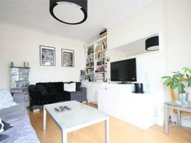 2 Bedrooms Flat for rent in Hackford Road, London SW9