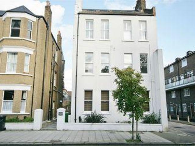 2 Bedrooms Flat for rent in Hackford Road, London SW9