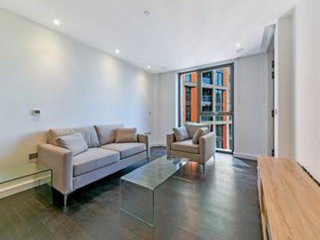 2 Bedrooms Flat for rent in Haines House, The Residence, Nine Elms SW11