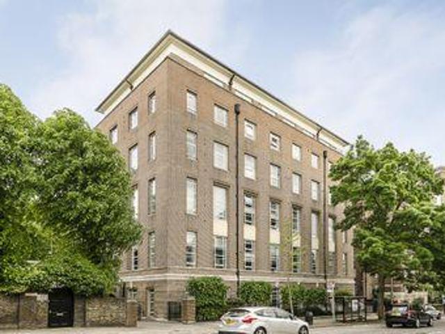 2 Bedrooms Flat for rent in Hall Road, London NW8