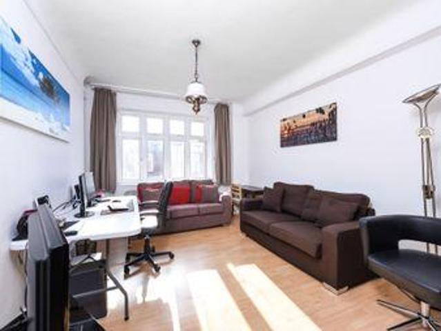2 Bedrooms Flat for rent in Hall Road, St. John´s Wood NW8