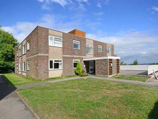 2 Bedrooms Flat for rent in Hallam Grange Close, Sheffield S10