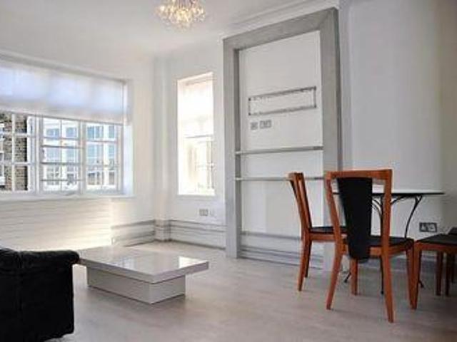 2 Bedrooms Flat for rent in Hallam Street, London W1W