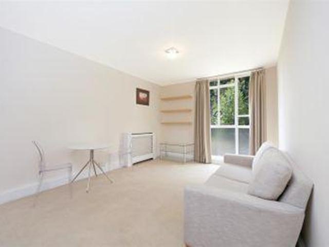 2 Bedrooms Flat for rent in Hallfield Estate, London W2
