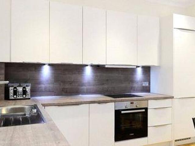 2 Bedrooms Flat for rent in Hamlet Gardens, Hammersmith, London W6