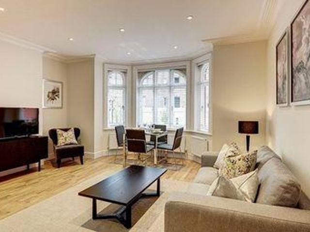 2 Bedrooms Flat for rent in Hamlet Gardens, London W6