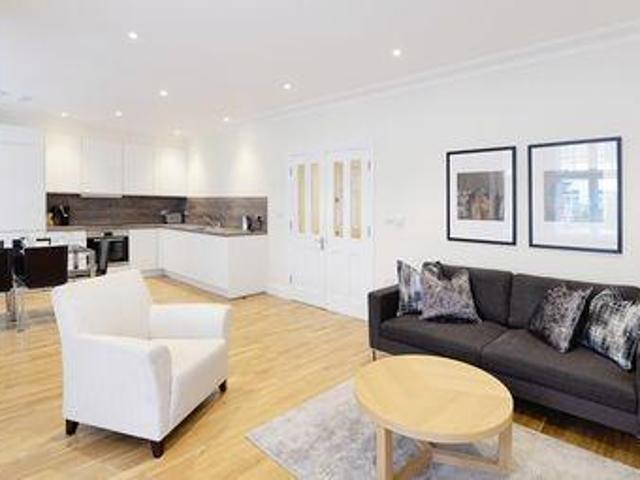 2 Bedrooms Flat for rent in Hamlet Gardens, London W6