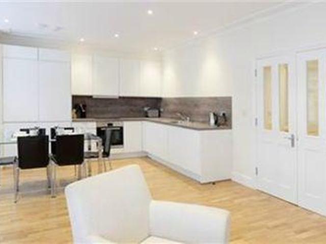 2 Bedrooms Flat for rent in Hamlet Gardens, London W6